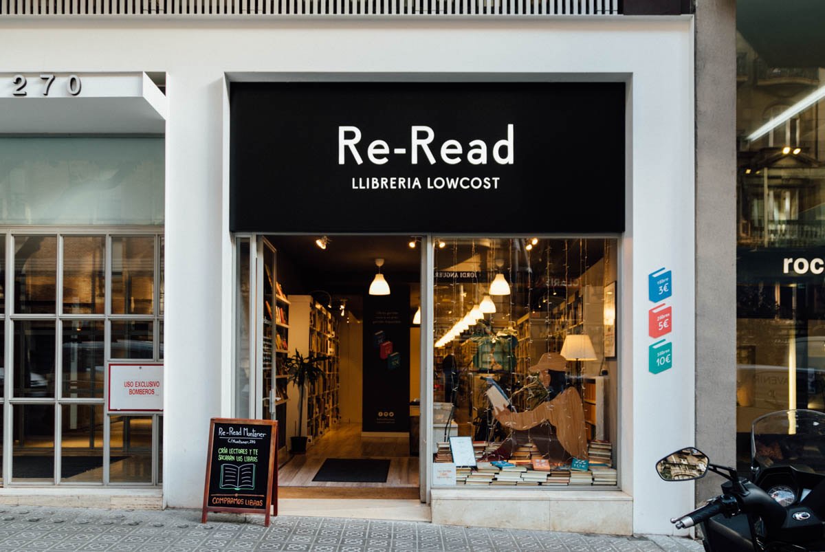 Re-Read Librería Lowcost - C. Muntaner, 270 - Barcelona